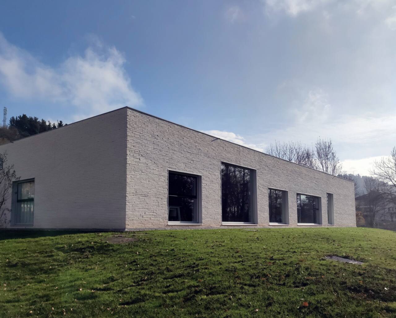 Jerusalem Artico | Linear Brick | Exclusive Range