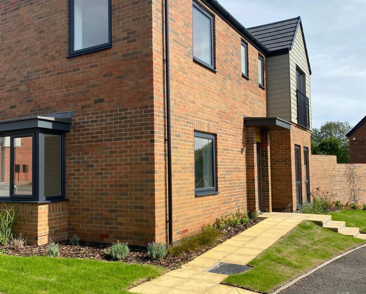 Usk | Exclusive Range