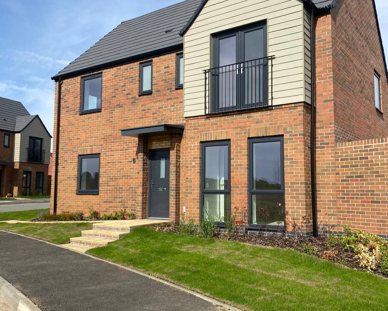 Usk | Exclusive Range