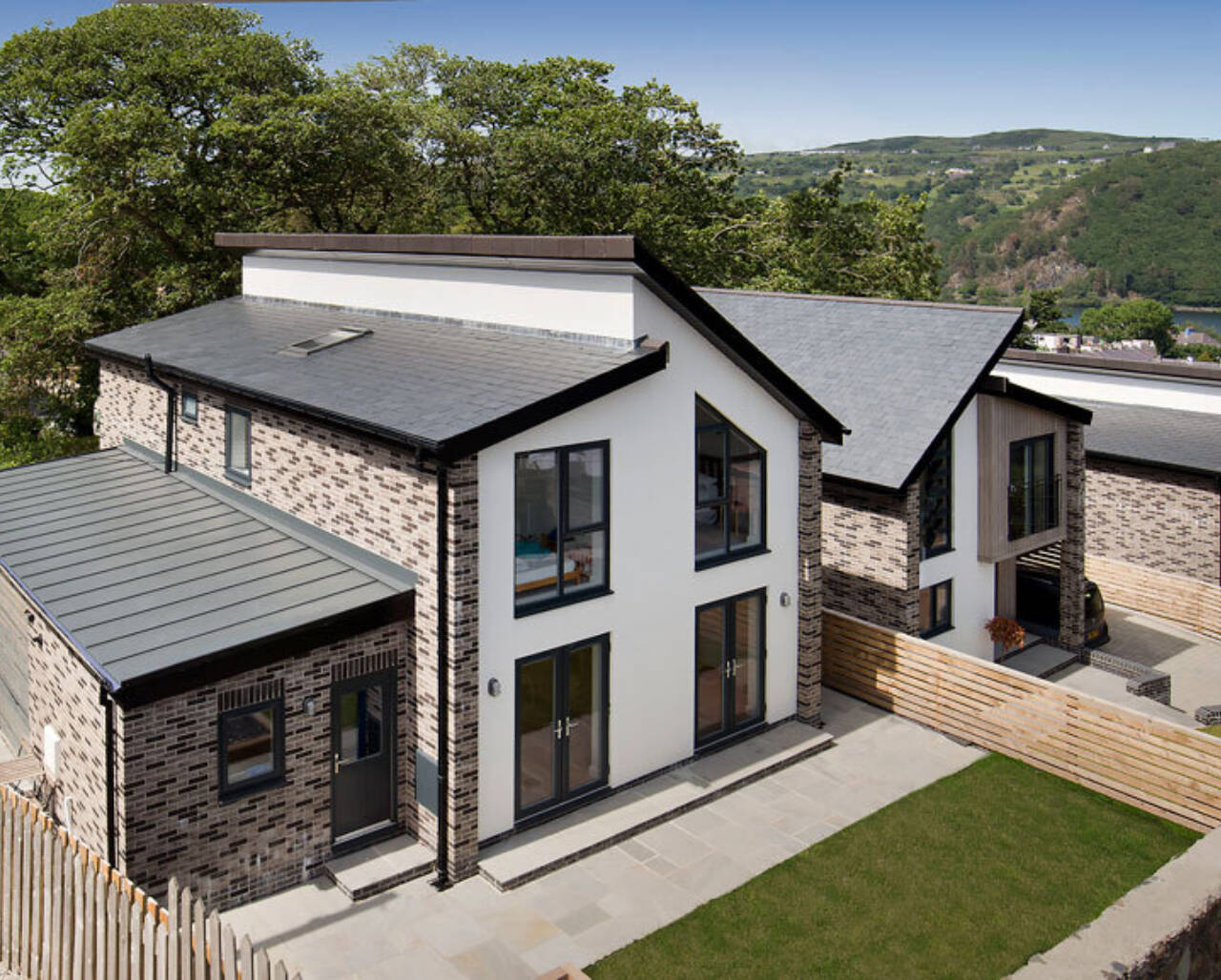 Synthesis S12 | Facing Brick