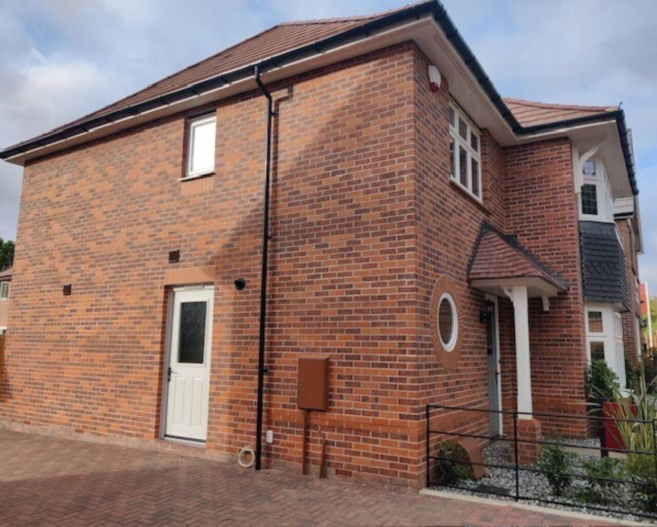 Ross | Exclusive Range